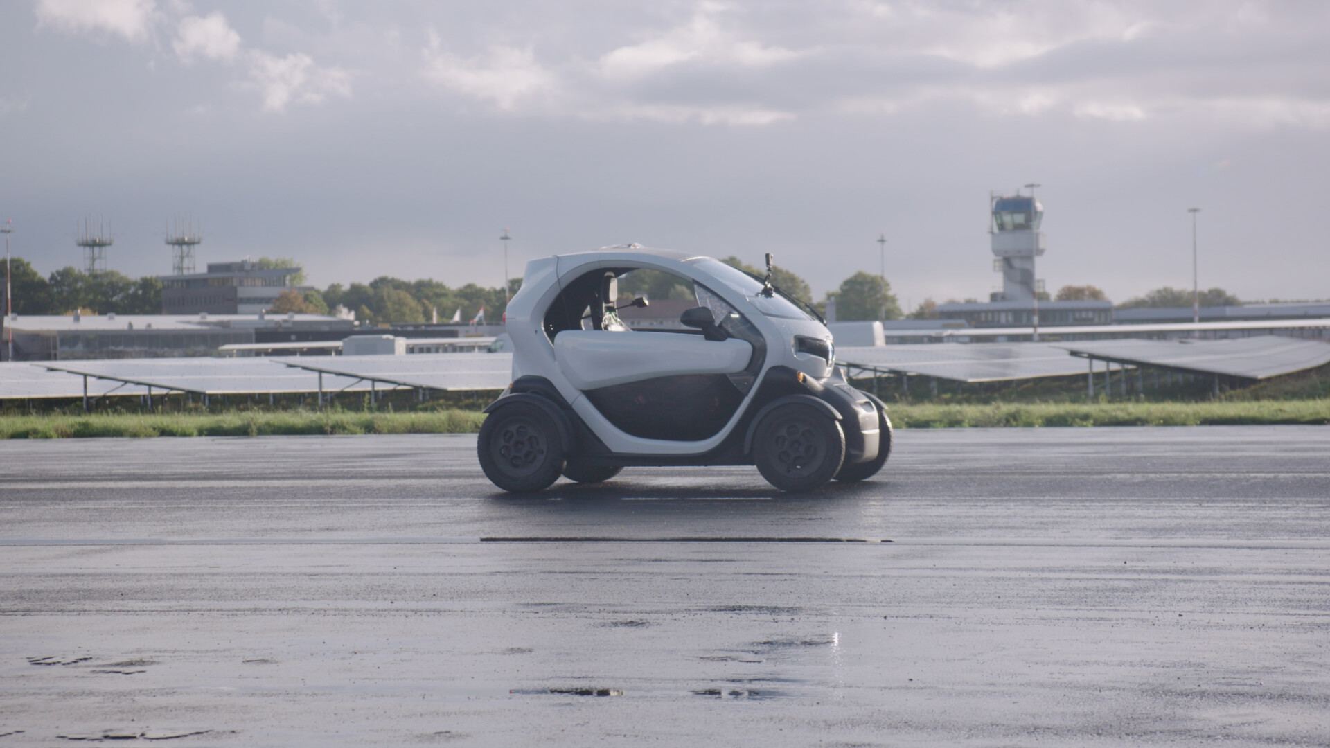 Autonomous car reaches 70 kilometers per hour on test track — @North